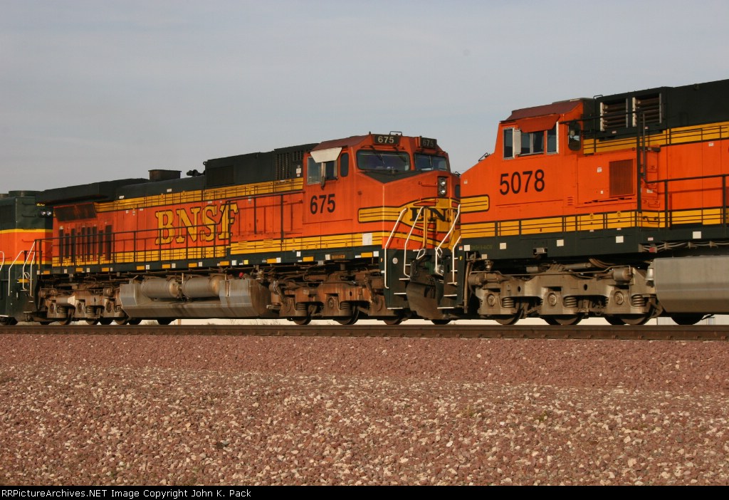 BNSF 675